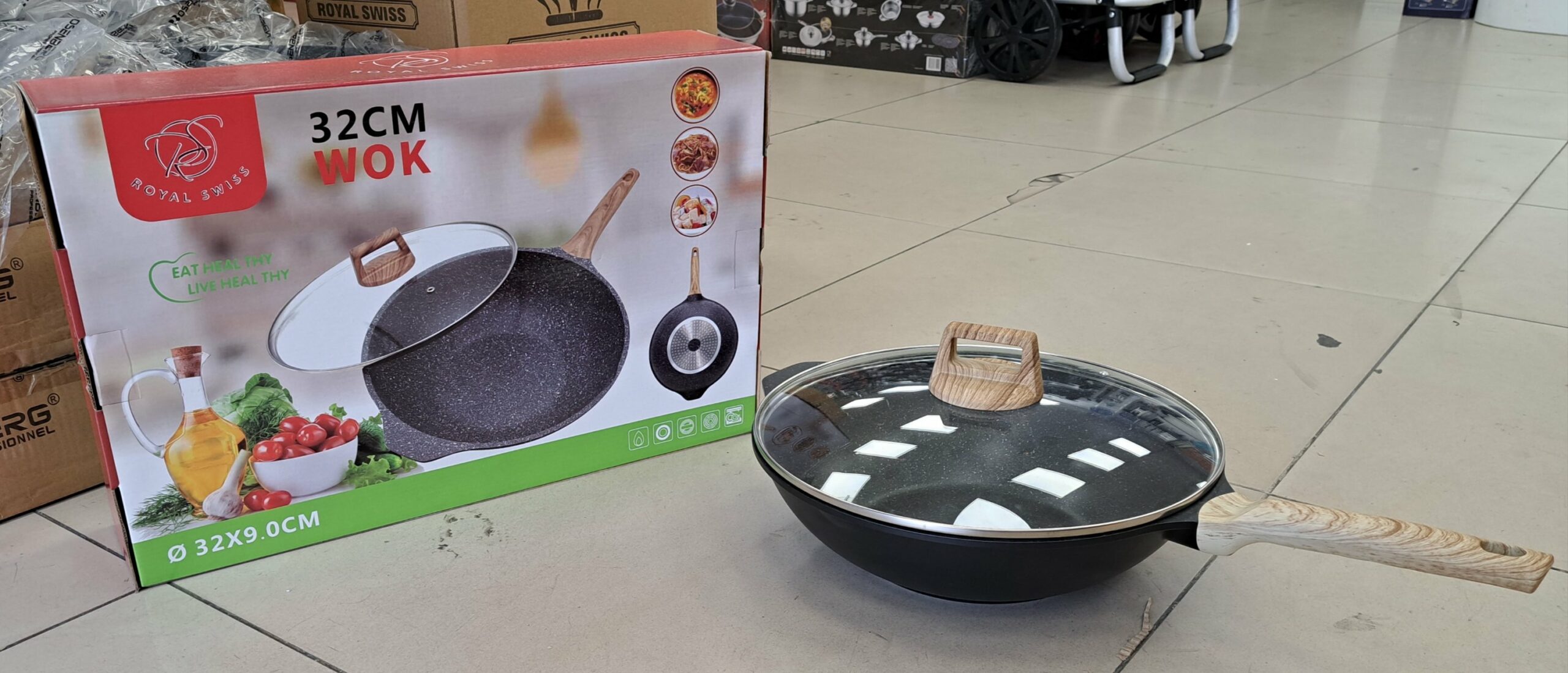 Wok 32cm manche en bois – SHOPYSER